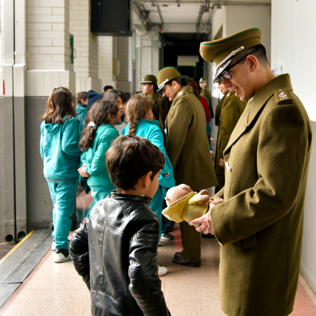 Charlas 7° básicos Escuela de Carabineros - CPV Providencia
